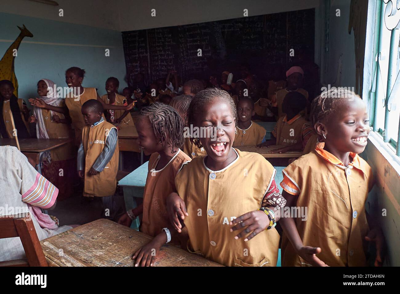 Senegal dakar girls hi-res stock photography and images - Alamy