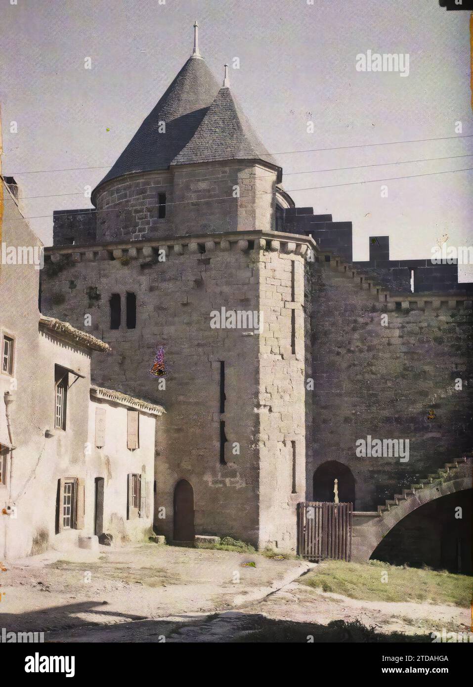 Tour fortified architecture rampart habitat architecture france hi-res ...