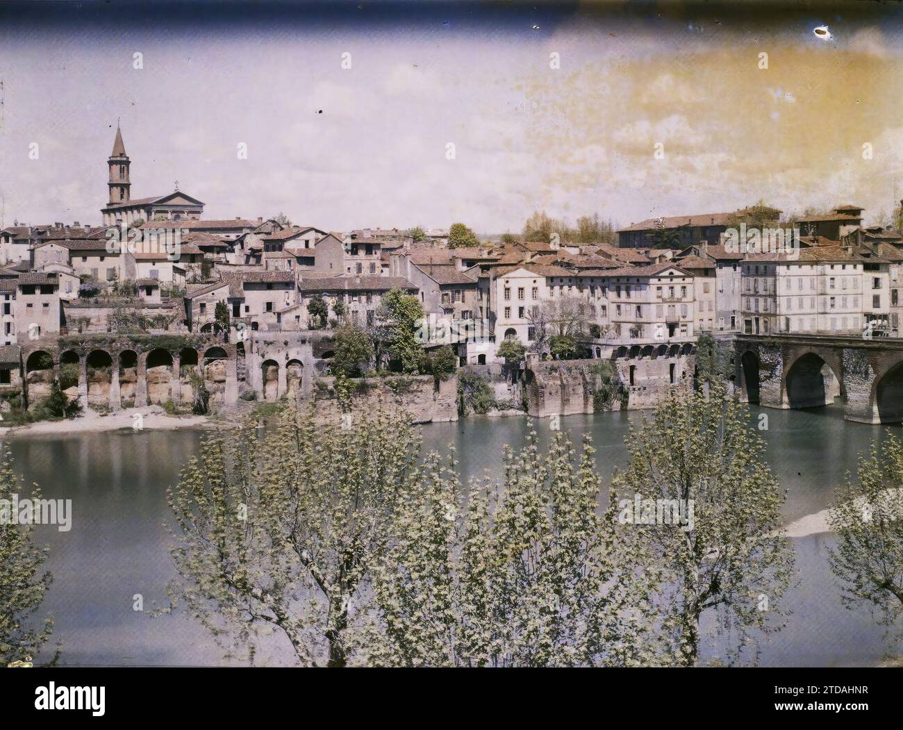 Albi, Tarn, France The right bank of the city with the old bridge, view ...