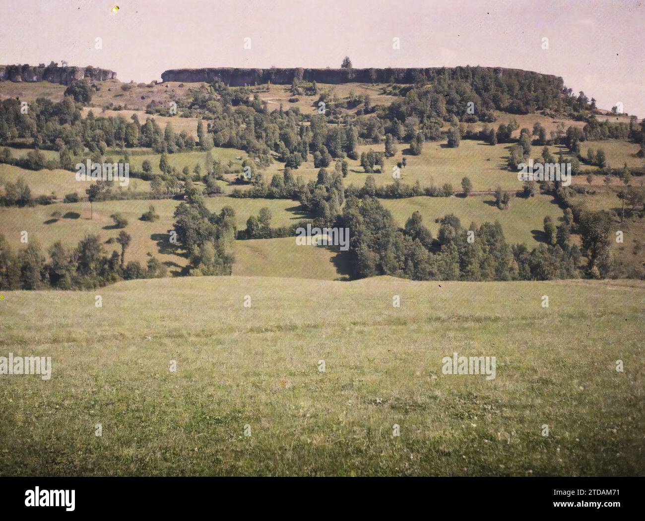 Chau de carlat razed hi-res stock photography and images - Alamy