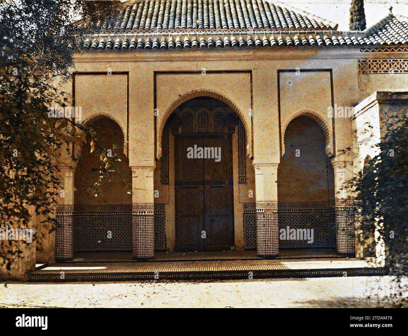 Marrakech, Morocco A pavilion in the garden of Dar el Maghzen, Habitat ...