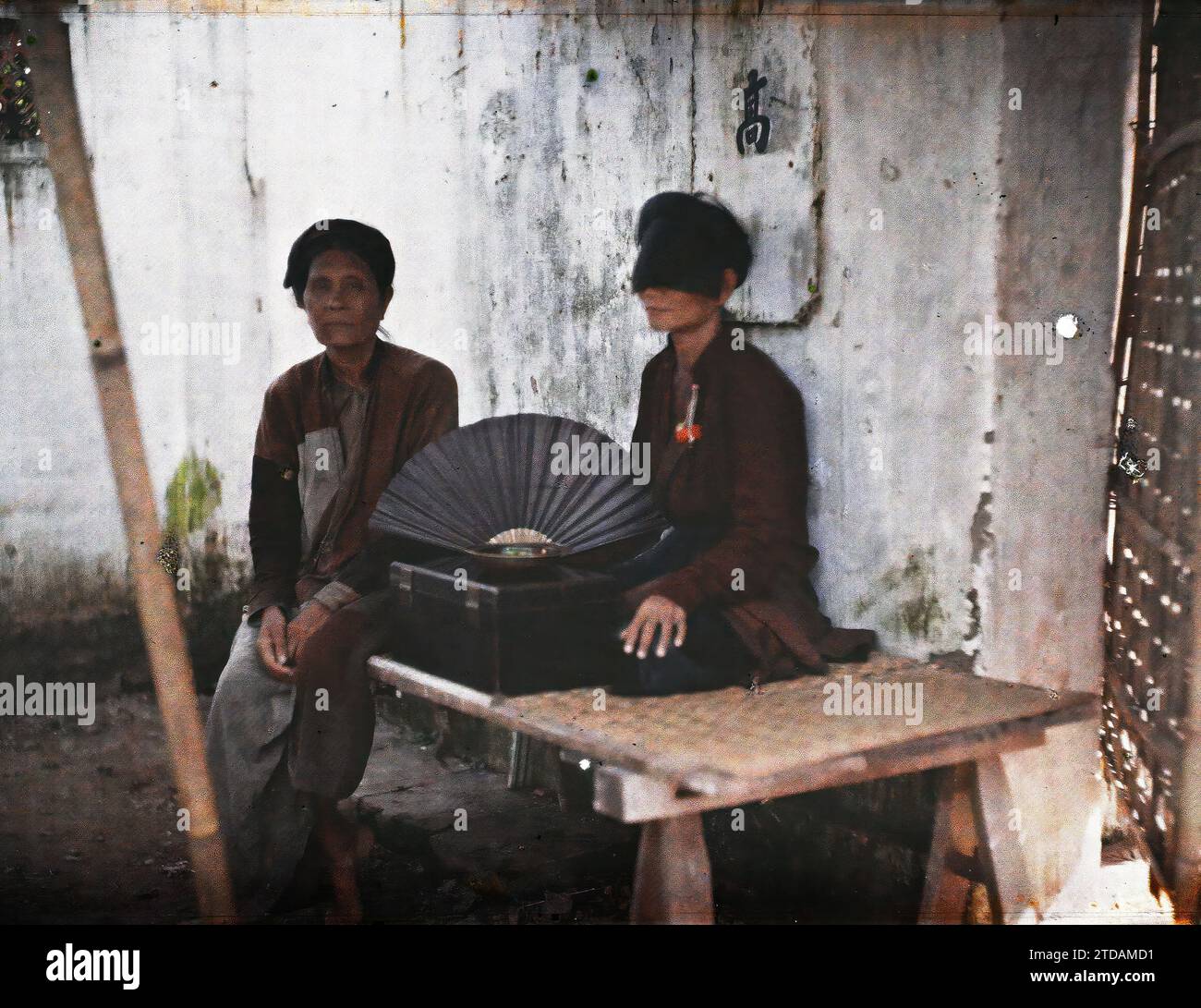 Tonkin, Indochina A fortune teller, Human beings, Clothing, Inscription ...