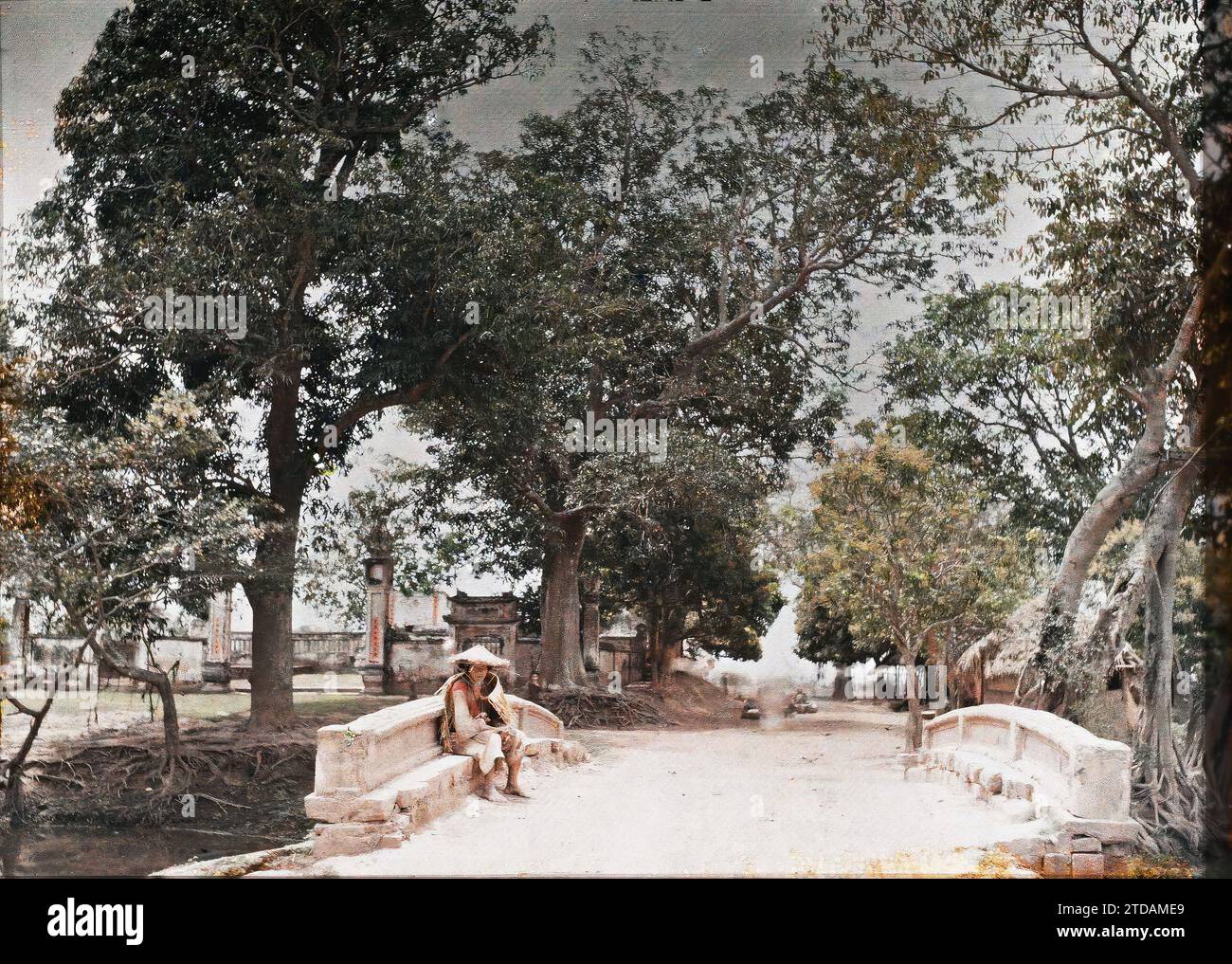 Surroundings of Hà-nôi, Hainoi Vietnam, Tonkin, Indochina A bridge at ...