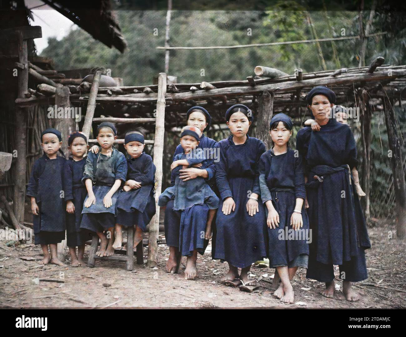 Lung-phai, Tonkin, Indochina Thai women and girls (thô), Human beings ...