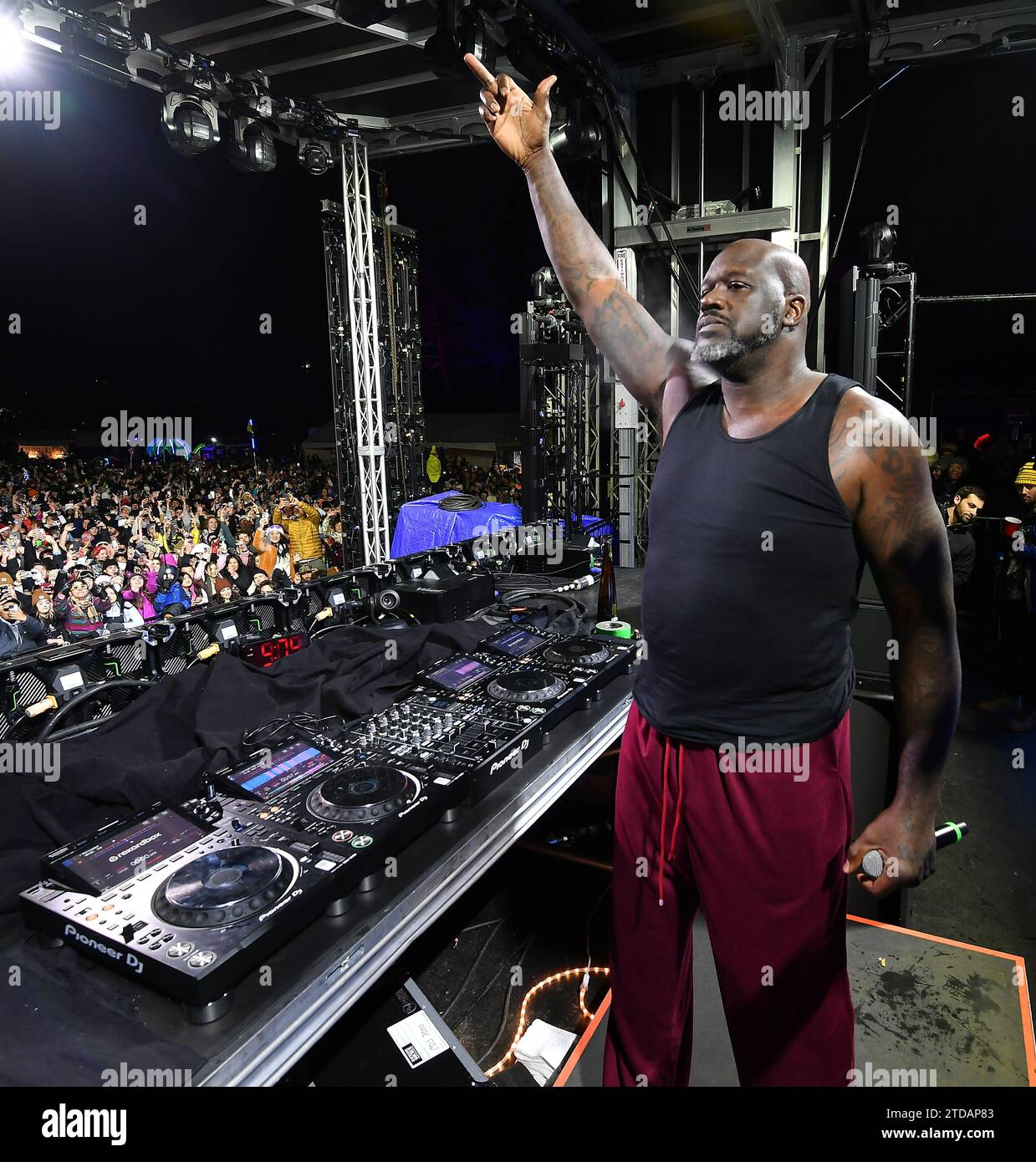 Olympic Valley, USA. 16th Dec, 2023. DJ Diesel - Shaquille O'Neal ...