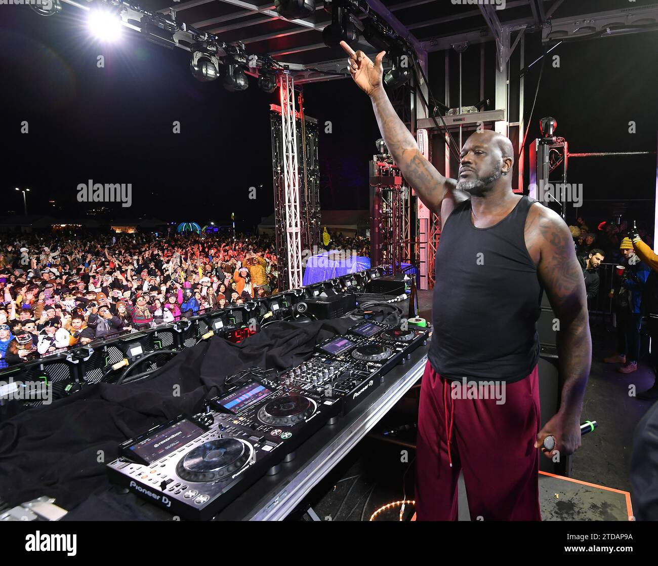 Olympic Valley, USA. 16th Dec, 2023. DJ Diesel - Shaquille O'Neal ...