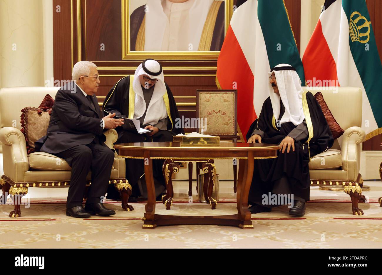 Palestinian president Mahmud Abbas offering his condolences to Kuwait s ...