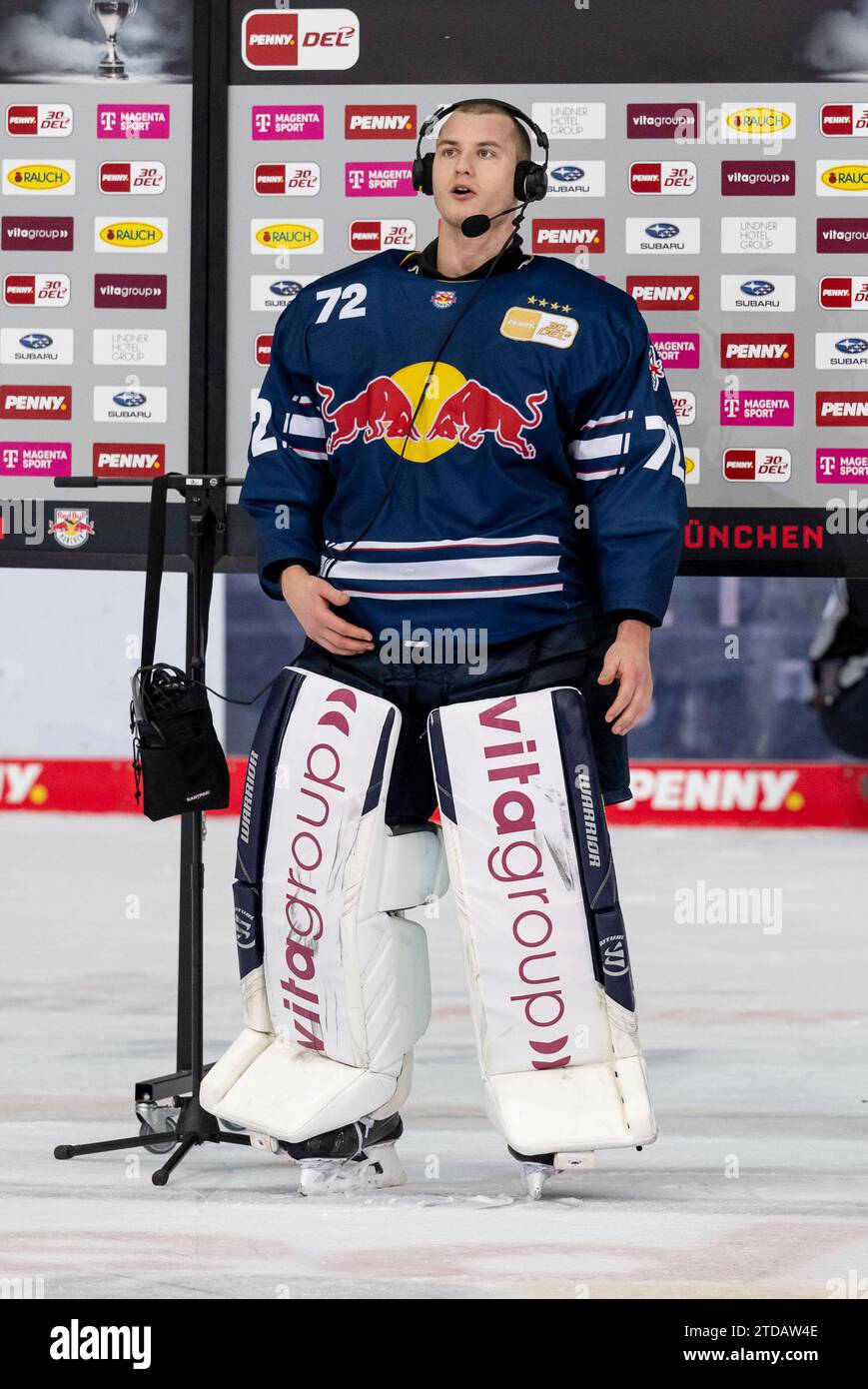 Muenchen, Deutschland. 17th Dec, 2023. Daniel Allavena (Torwart, EHC ...