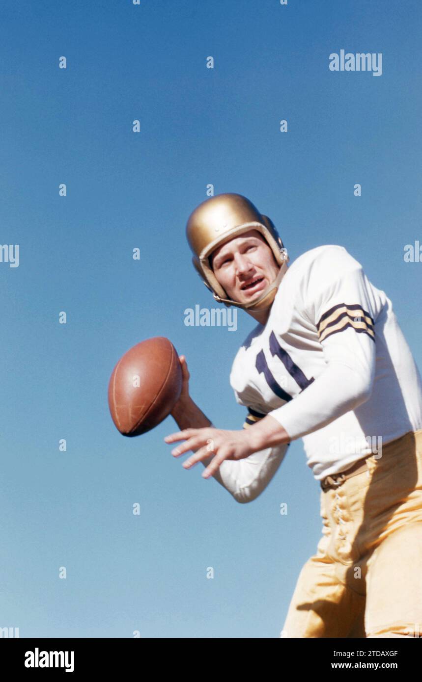 ANNAPOLIS, MD - MARCH, 1955: Quarterback George Welsh #11 of the Navy ...