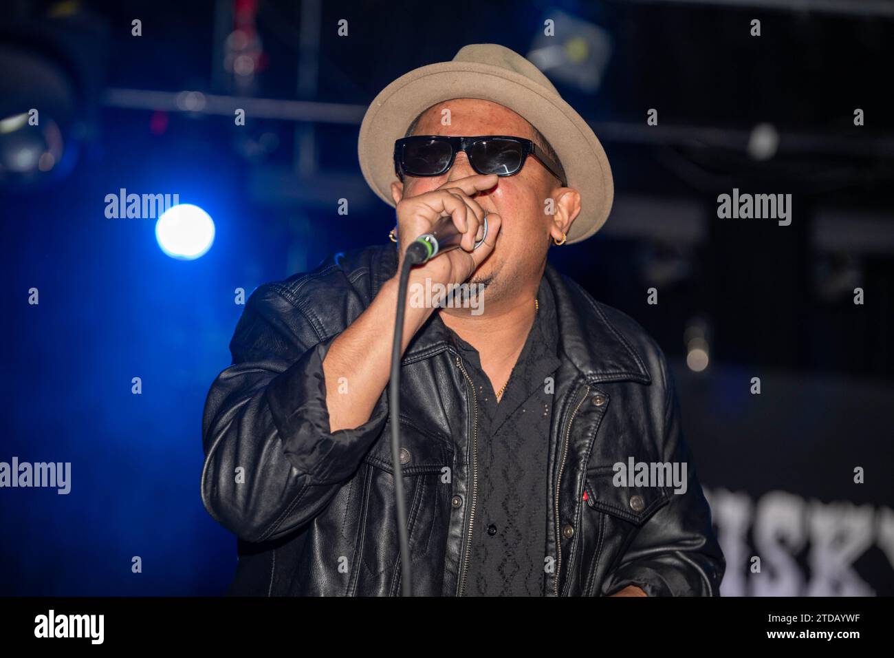 Los Angeles, USA. 16th Dec, 2023. Bz Bwai performs at Ugly Sweater ...