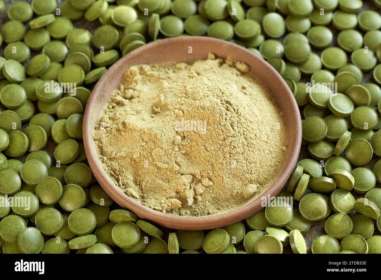 Chlorophyll tablets hi-res stock photography and images - Alamy