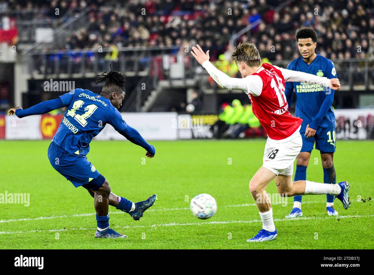 ALKMAAR - (l-r) Johan Bakayoko of PSV Eindhoven, David Moller Wolfe of ...