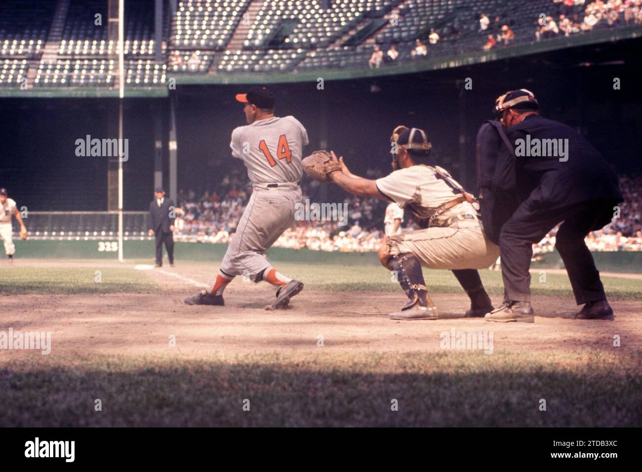 DETROIT, MI - JUNE 28: Gene Woodling #14 of the Baltimore Orioles ...