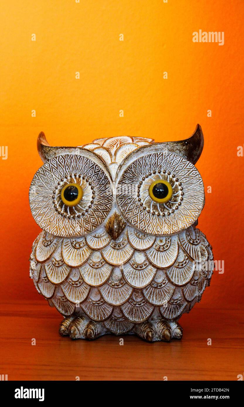 Ceramic owl hi-res stock photography and images - Alamy