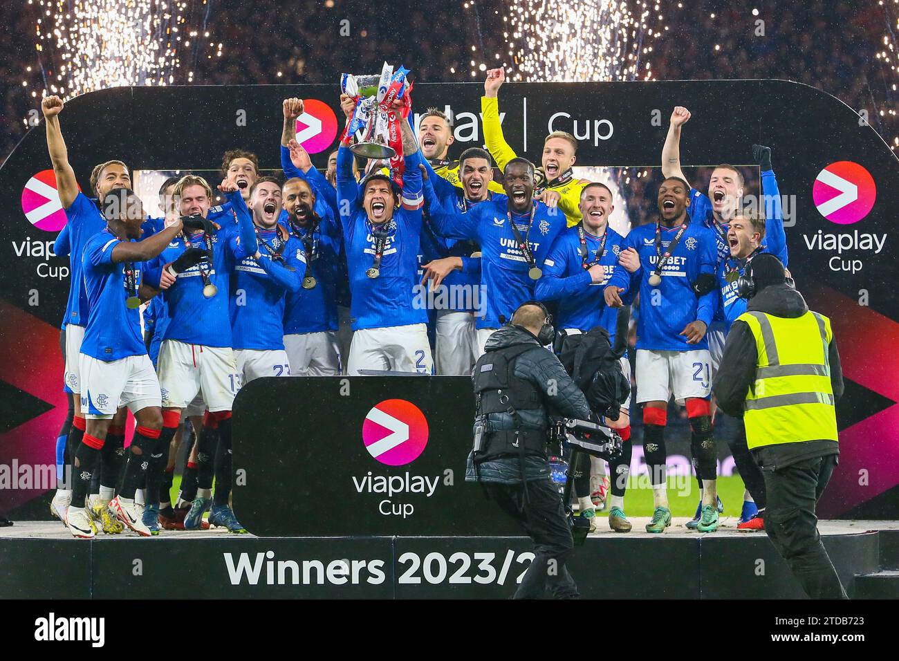 Glasgow, UK. 17th Dec, 2023. In the final of the 2023/2024 Viaplay Cup ...