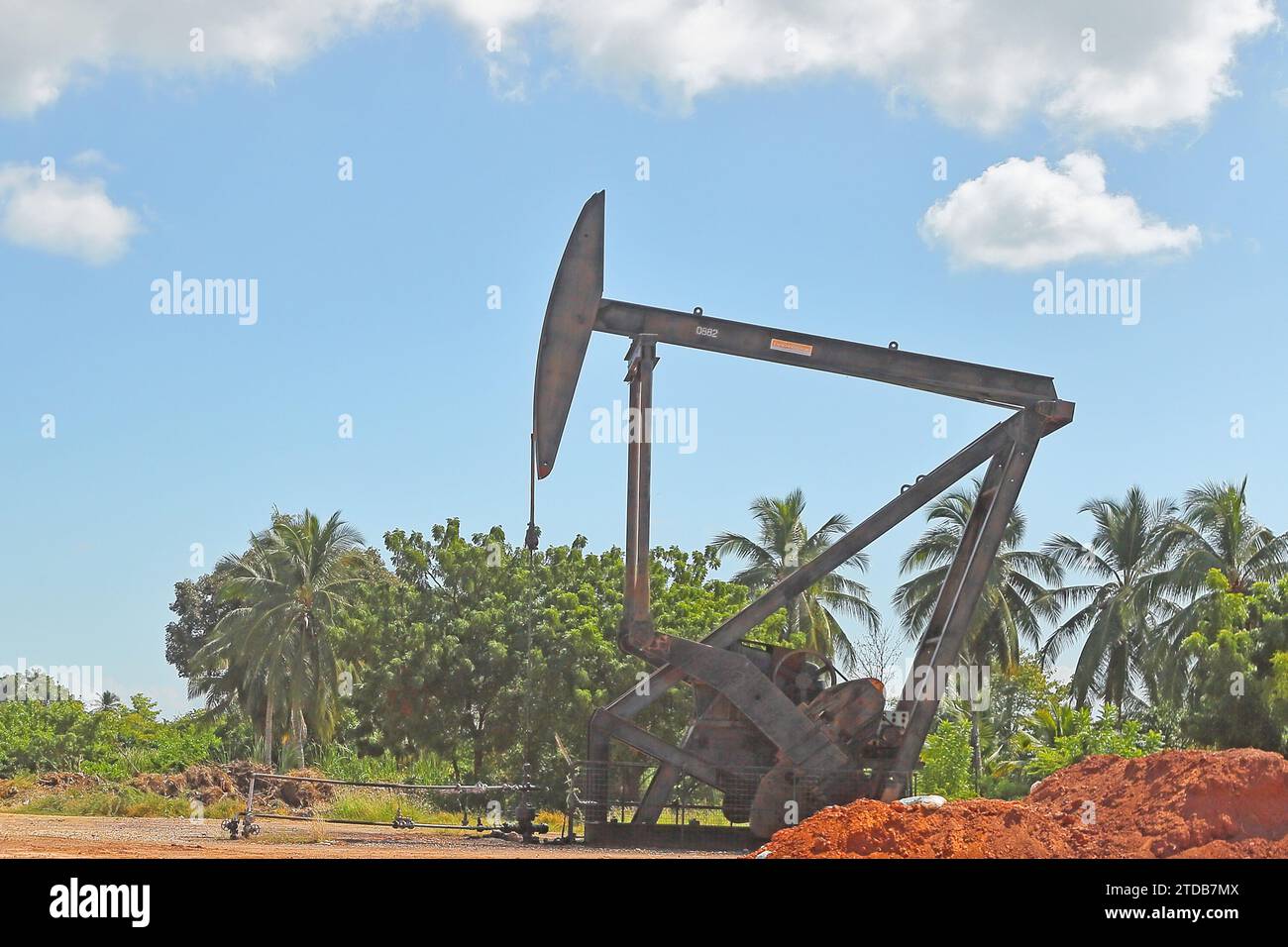 CABIMAS-ZULIA-VENEZUELA. 23-11-30 Oil pumping hammers are seen in an ...