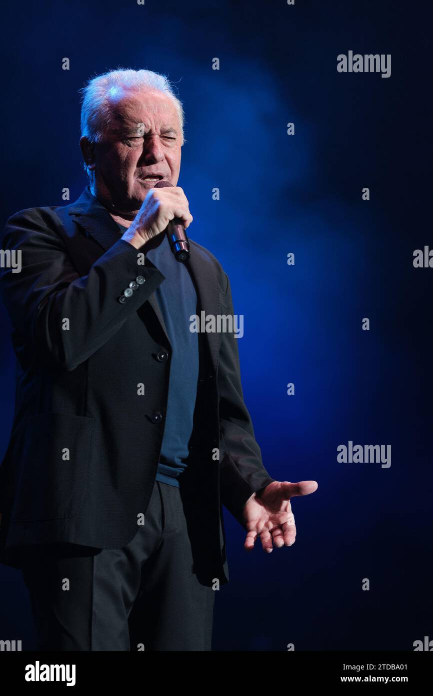 Victor manuel ana belen hi-res stock photography and images - Alamy