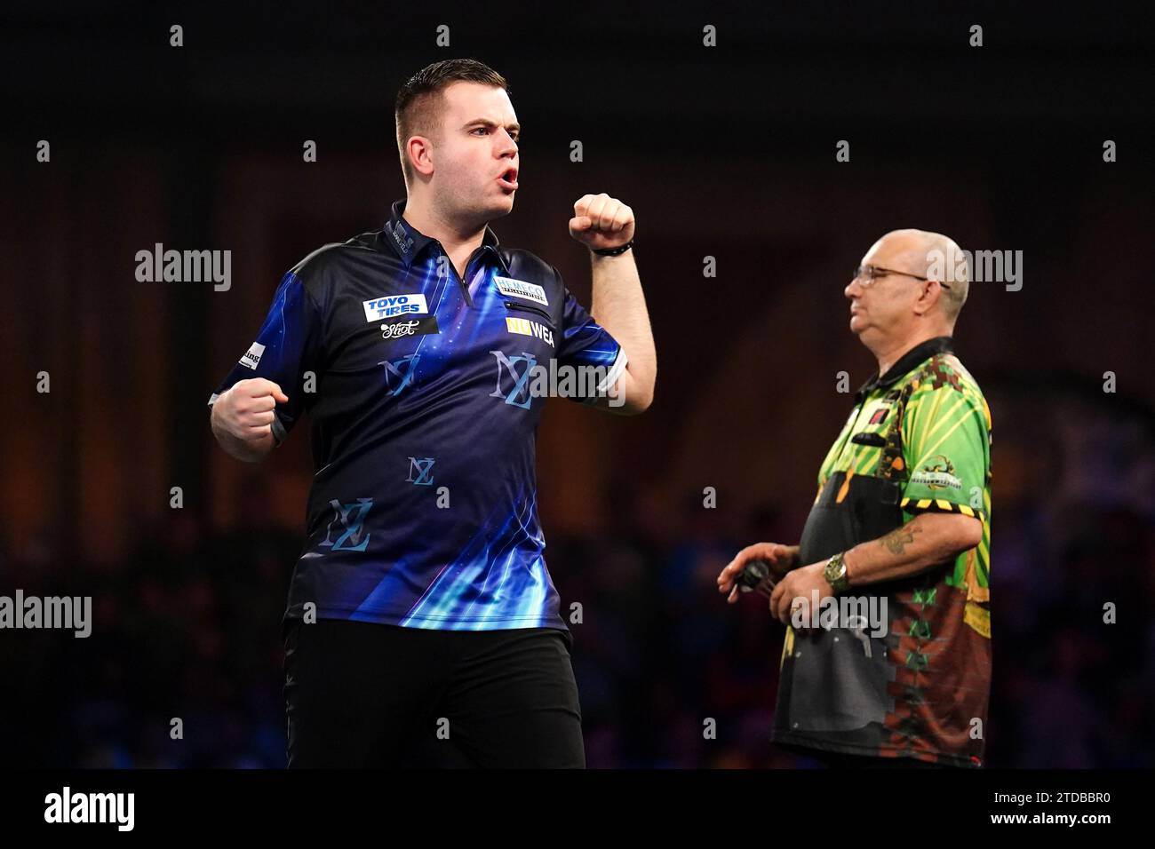 Niels Zonneveld reacts during his match against Darren Webster (right ...