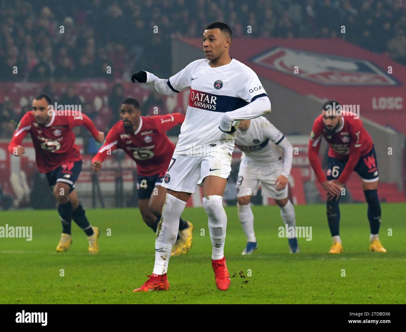 LILLE - Kylian Mbappe of Paris Saint-Germain scores a penalty during ...