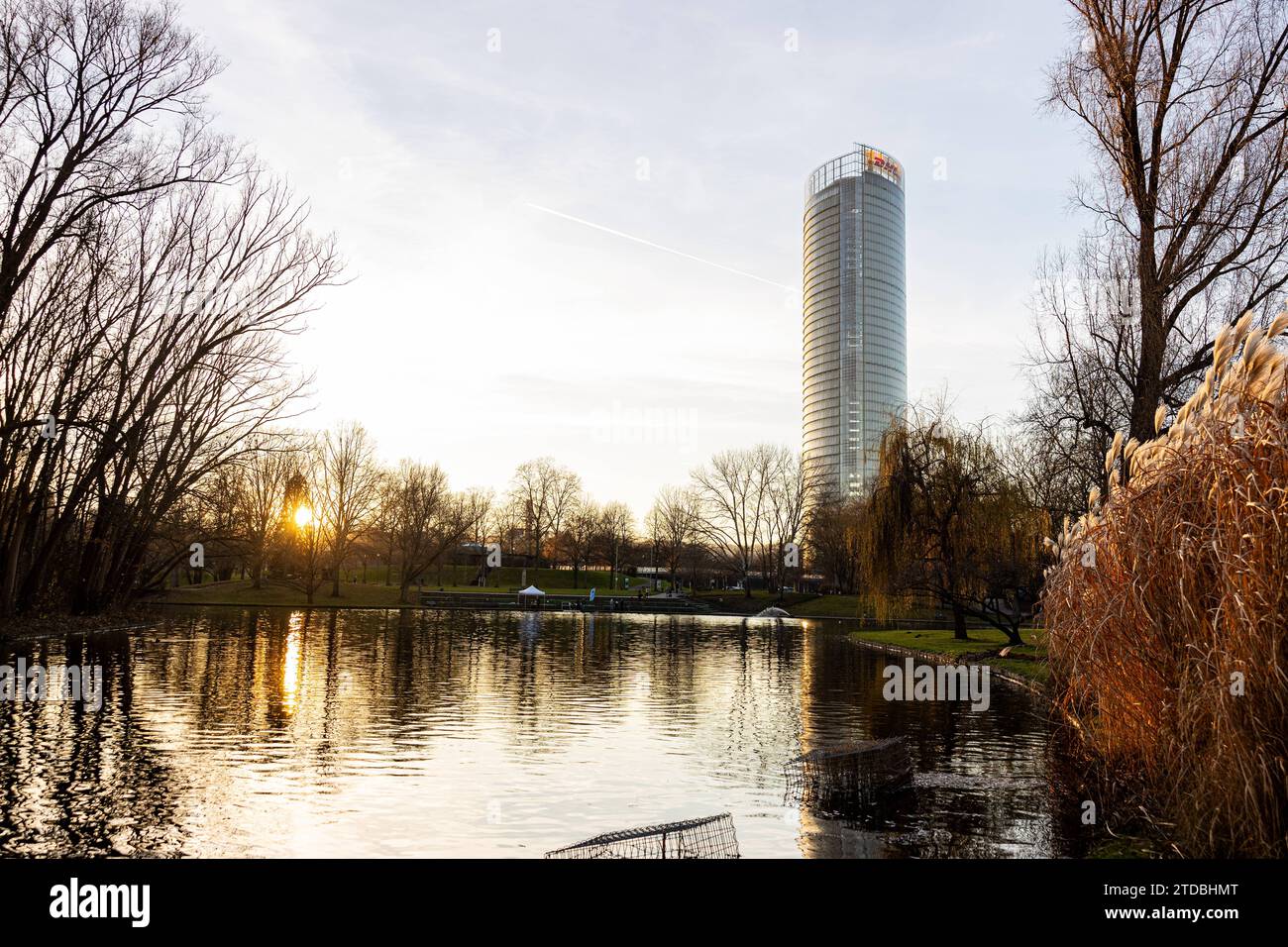 Hochwasser im park hi-res stock photography and images - Alamy