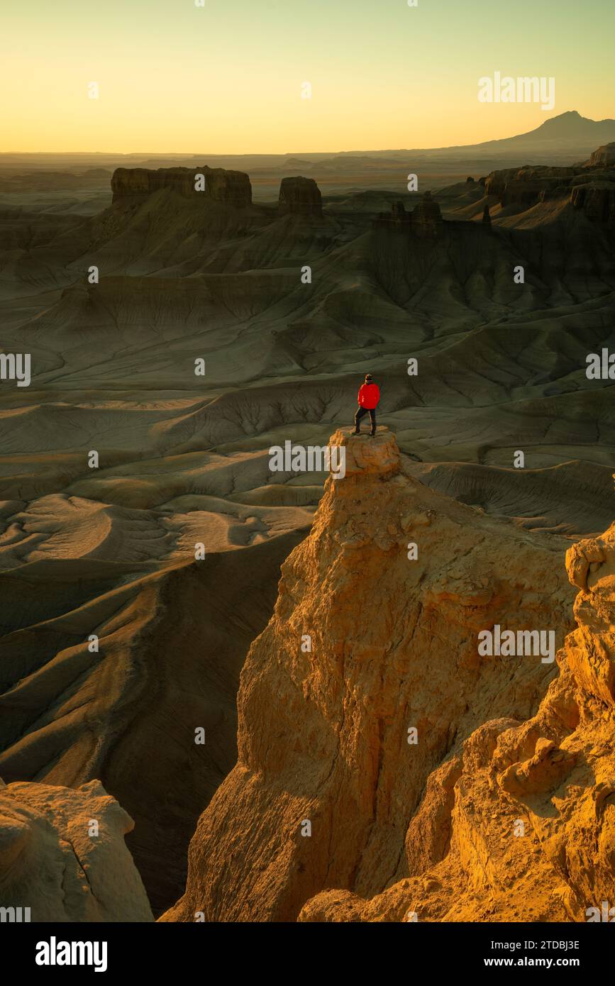 Moonscape overlook hi-res stock photography and images - Alamy