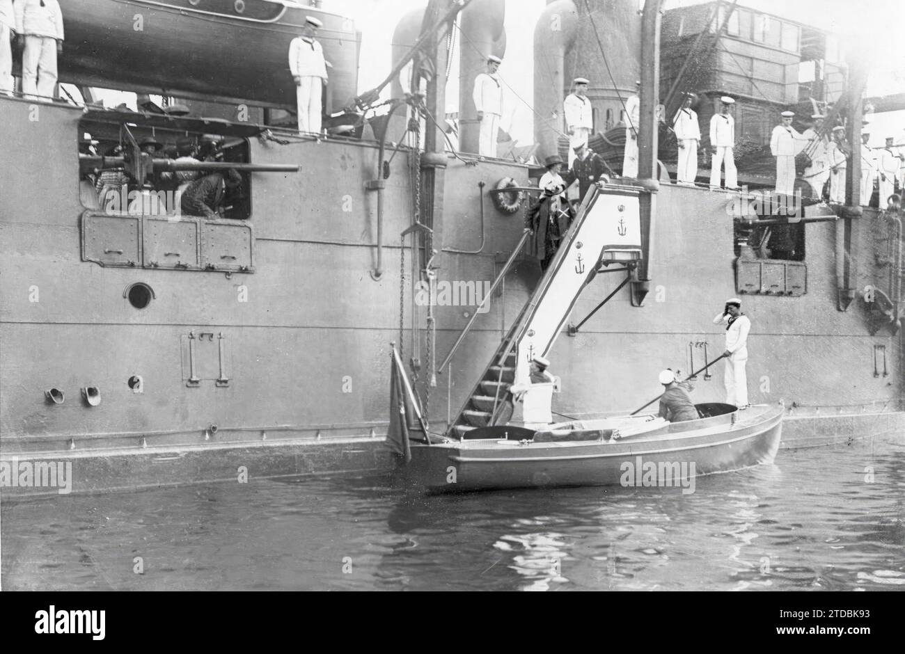 07/31/1918. From the trip of the Infanta Doña Isabel. His Royal ...