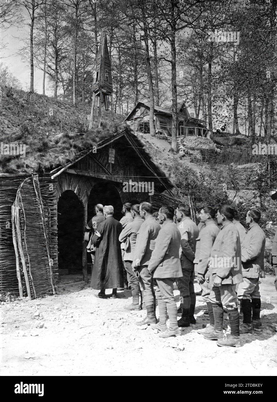 Soldiers praying Black and White Stock Photos & Images - Alamy