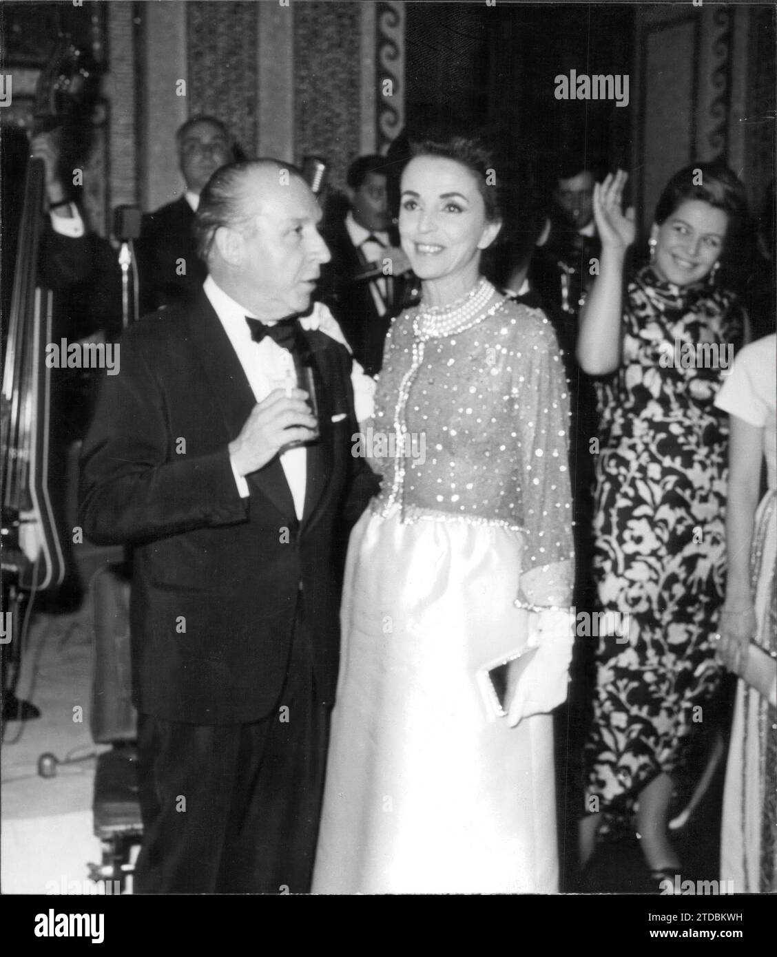 12/31/1964. Antonio del Castillo with Mme. Loël Guinness, one of the ...