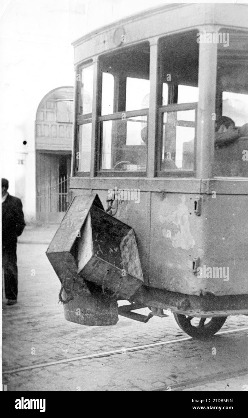 12/31/1928. The back of one of the First Trams of Seville -. Credit ...