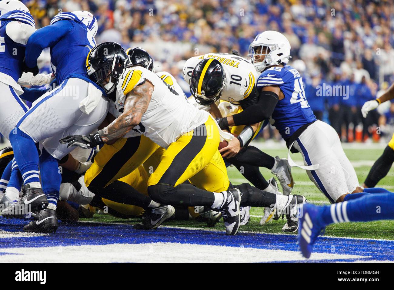 December 16, 2023: Pittsburgh Steelers quarterback Mitch Trubisky (10 ...