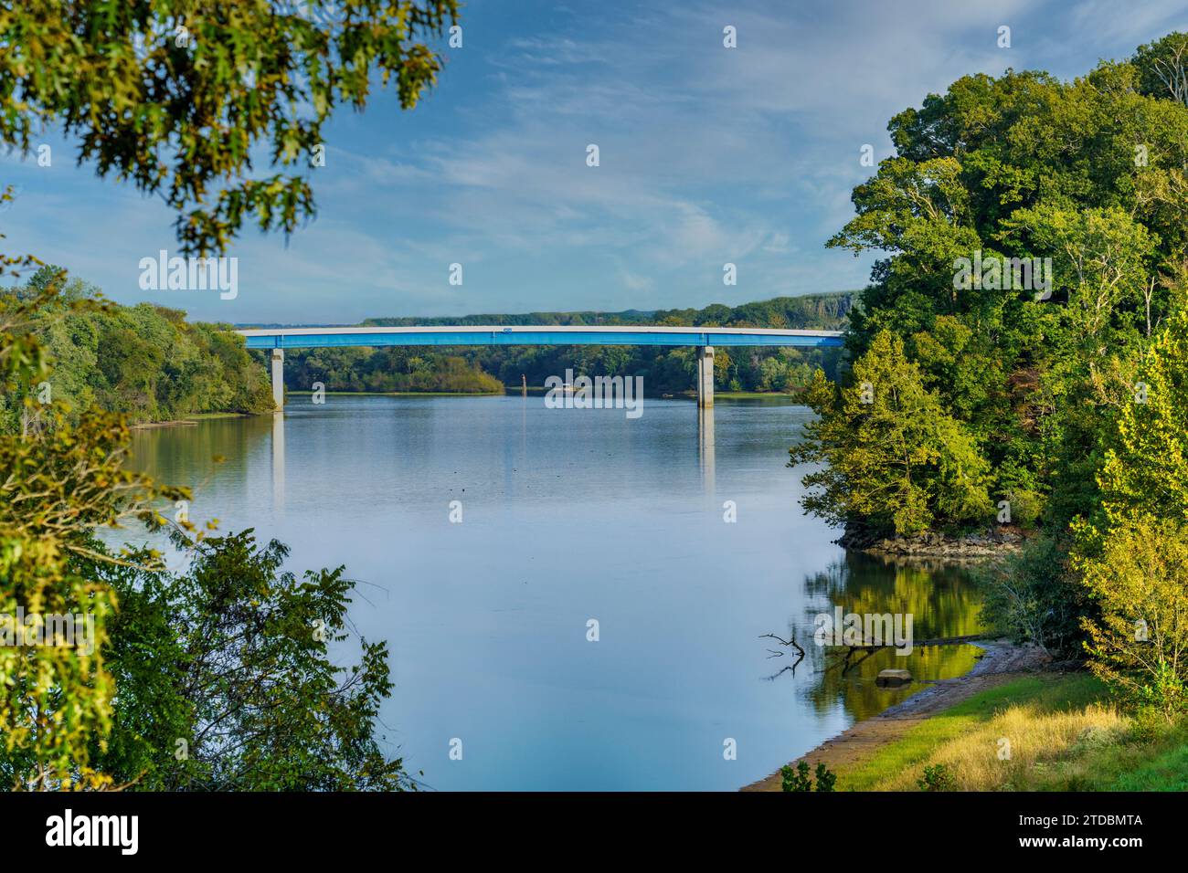 The Cumberland River running through Fort Donelson National Battlefield ...