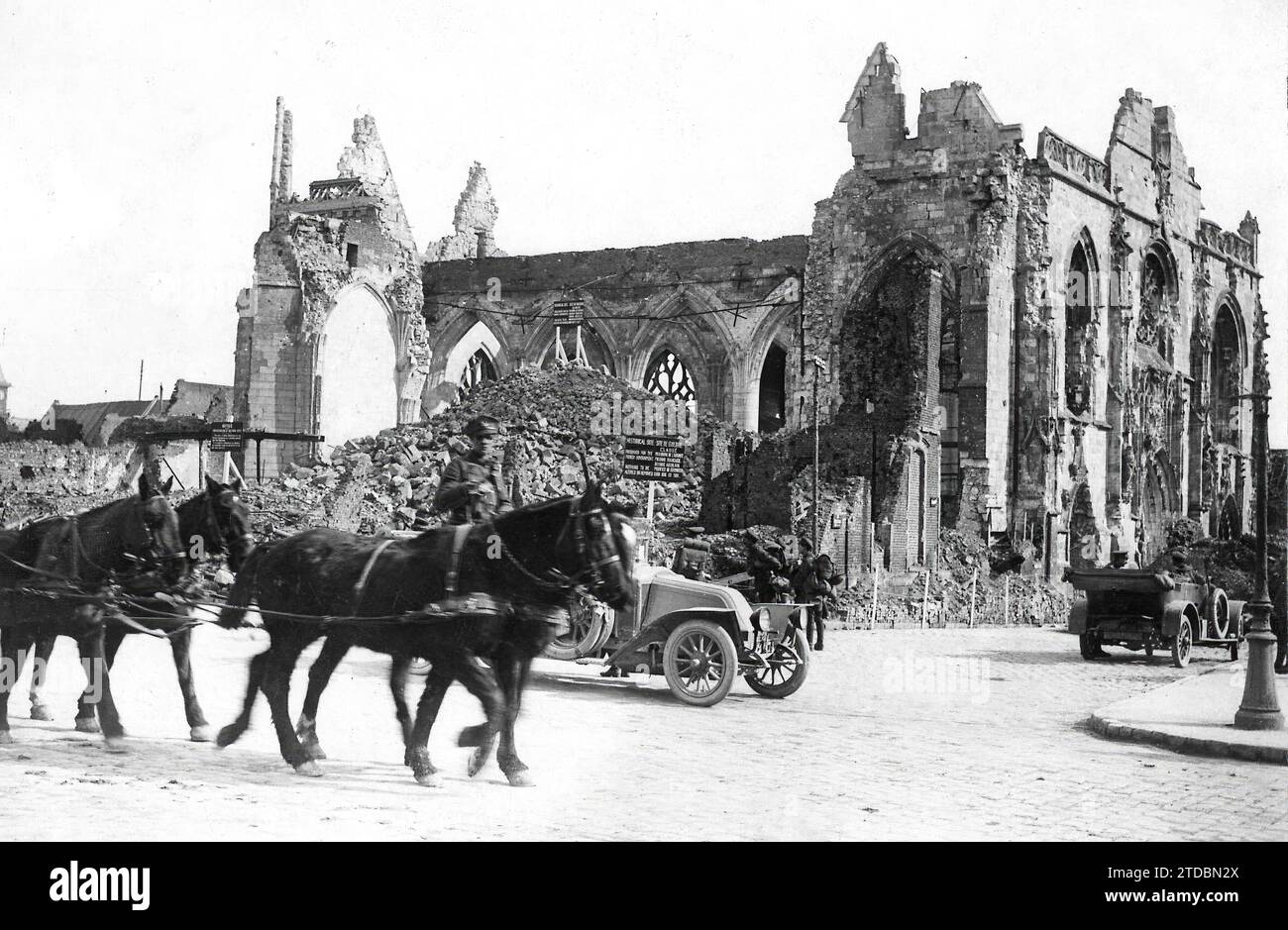 Peronne cathedral hi-res stock photography and images - Alamy