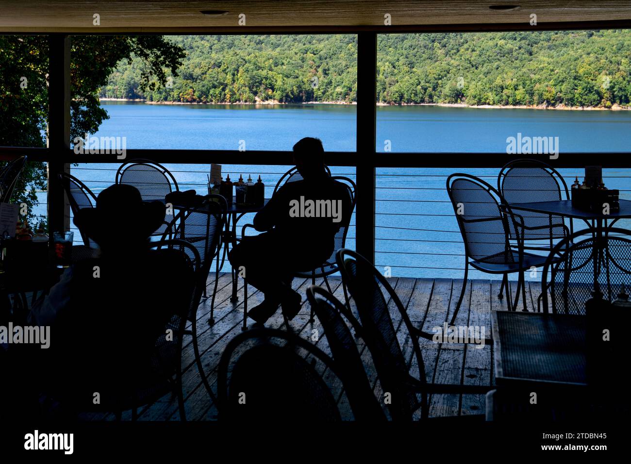 Dining on the shore of Lake Watuga in Cherokee National Forest; Hampton ...