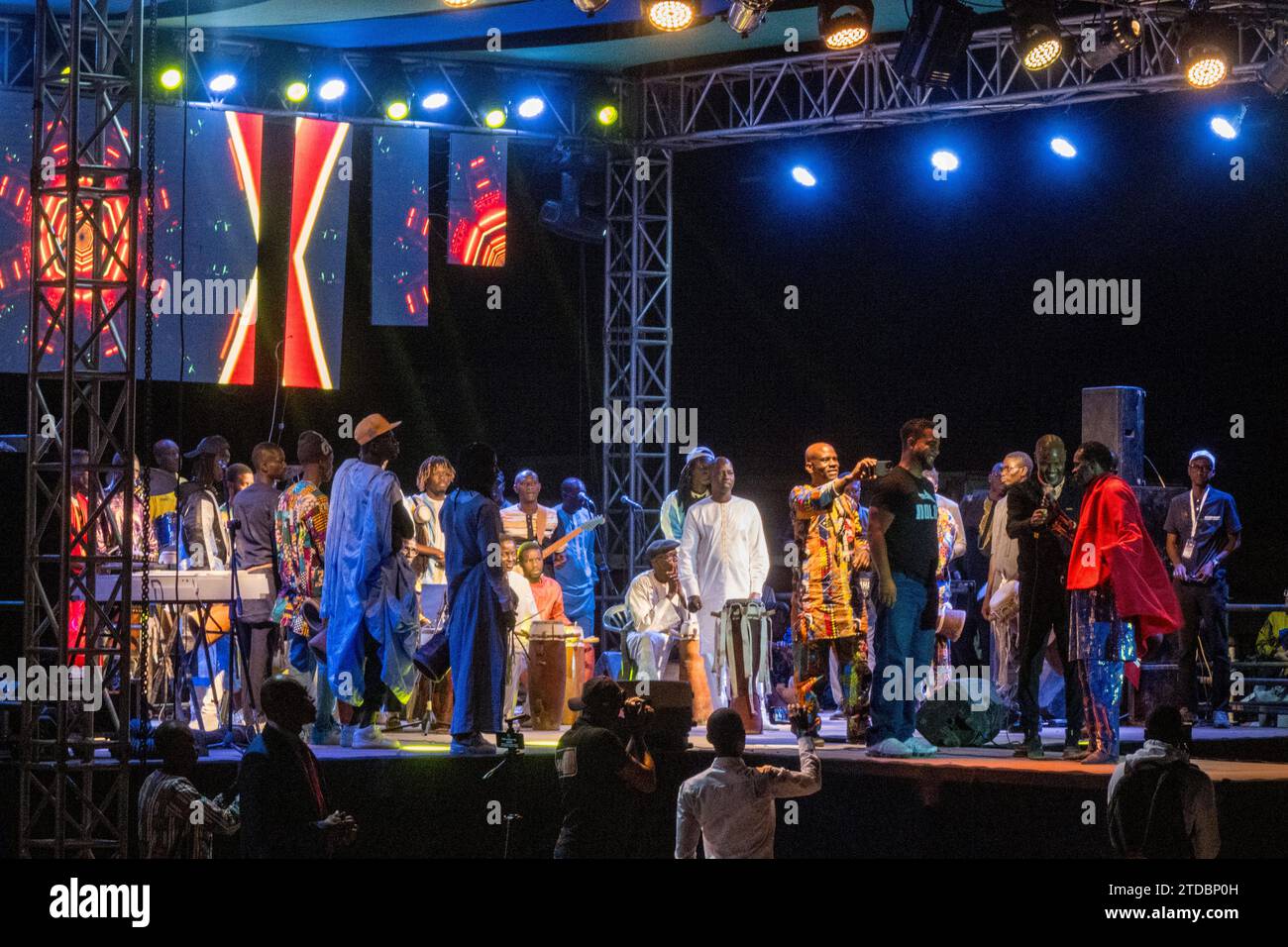 Usa for africa we are the world singers hi-res stock photography and ...