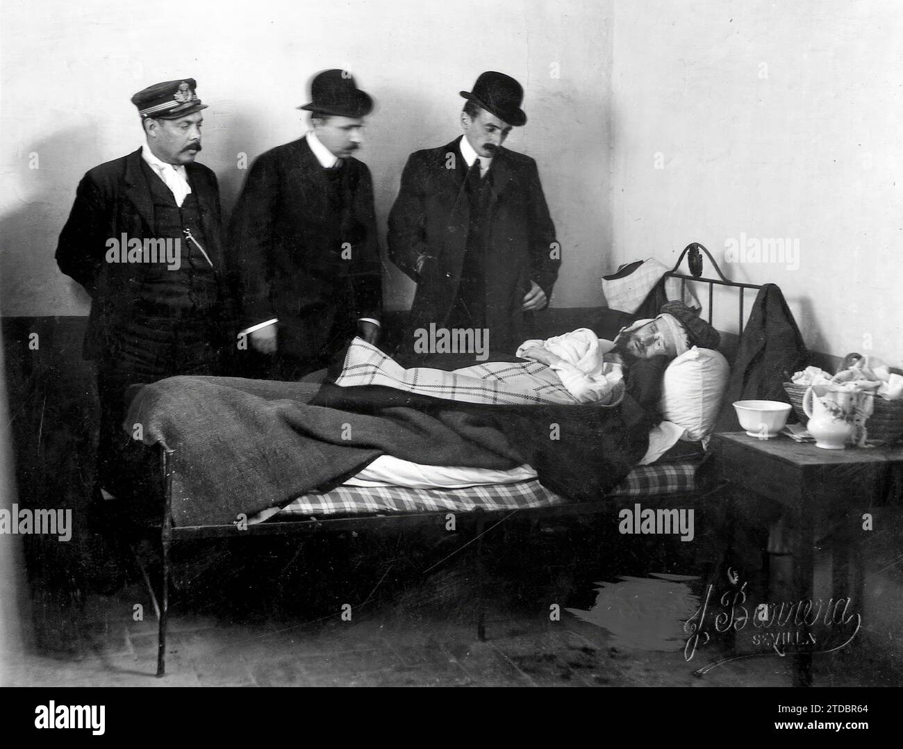 Seville, March 1906. View of the "Frenchman's Garden" process. The ...