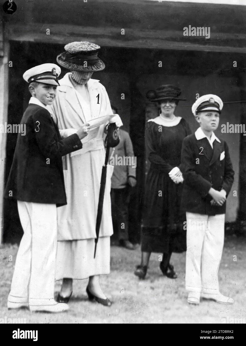 3 2 07 Black and White Stock Photos & Images - Alamy