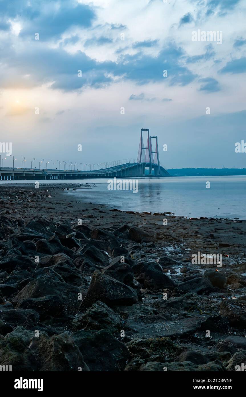 Suramadu indonesia hi-res stock photography and images - Alamy