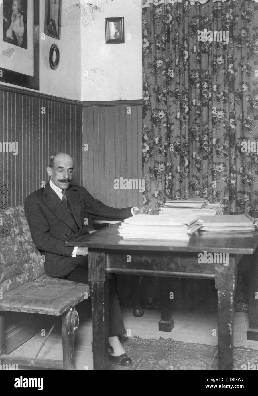 Gregorio martínez sierra hi-res stock photography and images - Alamy