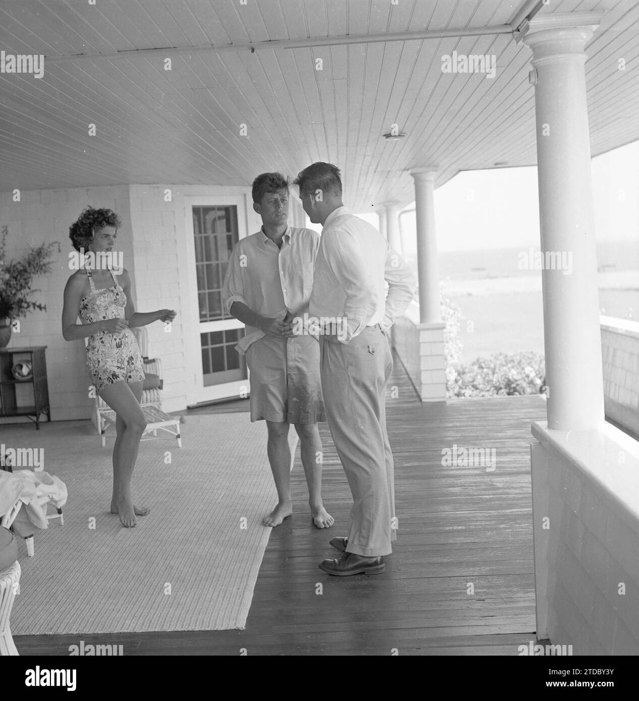 John f kennedy jackie 1953 hi-res stock photography and images - Alamy