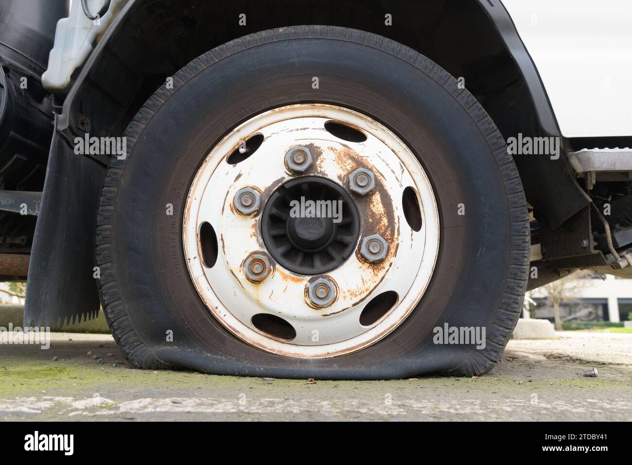 85r16 hi-res stock photography and images - Alamy