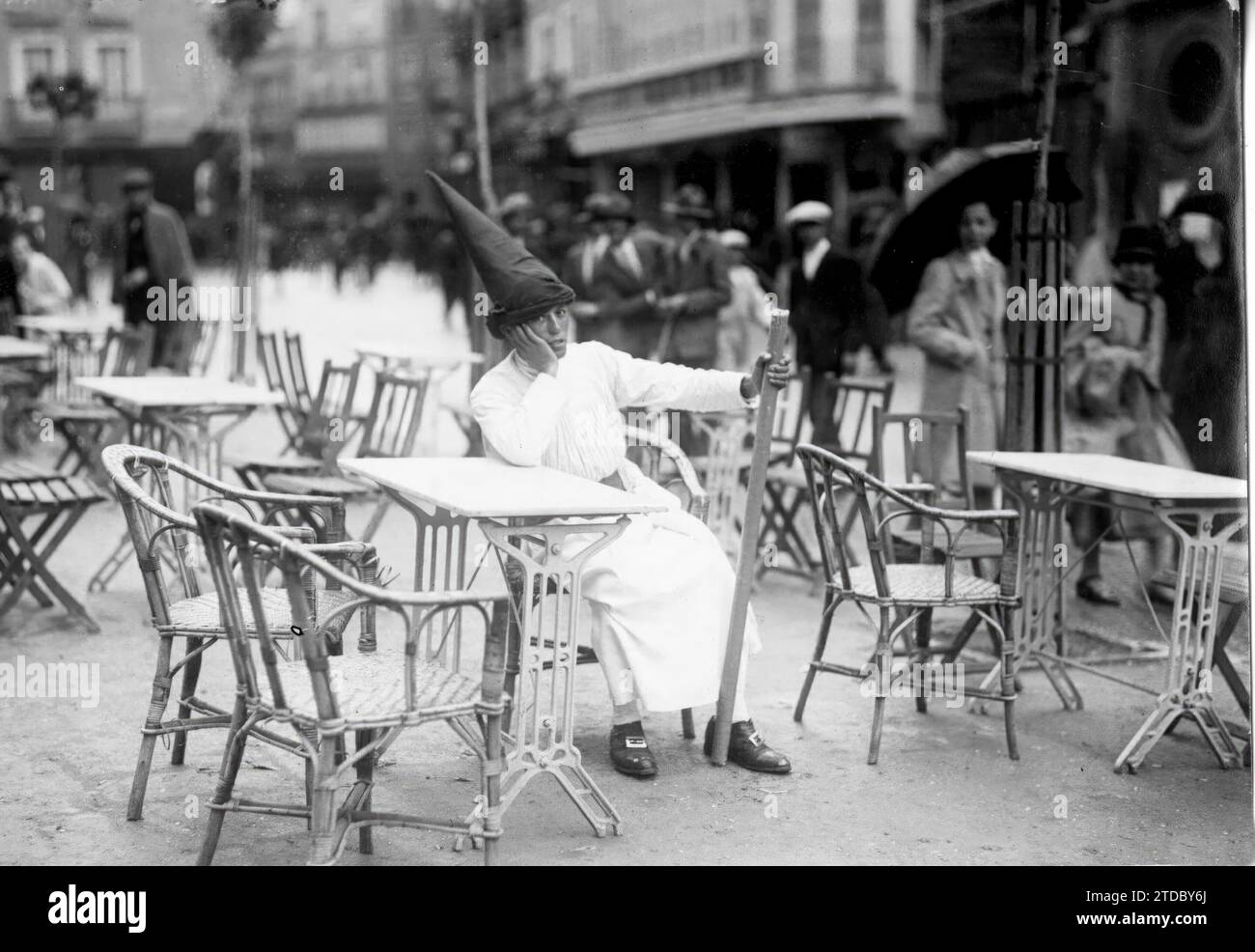 12/31/1919. Seville. "Calaito to the bones." A fervent Nazarene of the ...