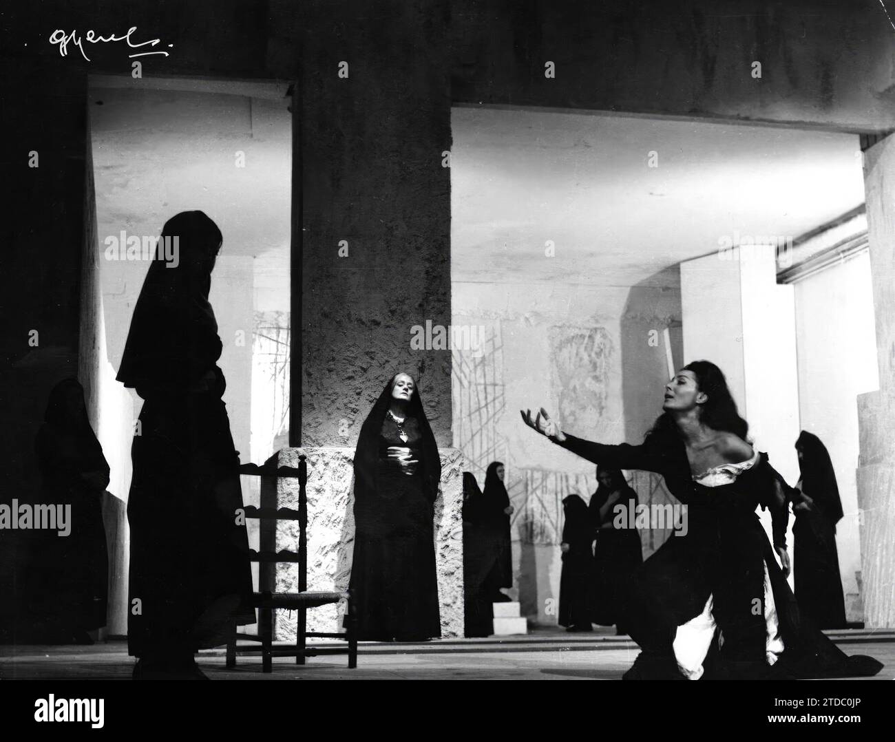 Gyenes a scene from the production of "Blood Wedding" directed by José ...