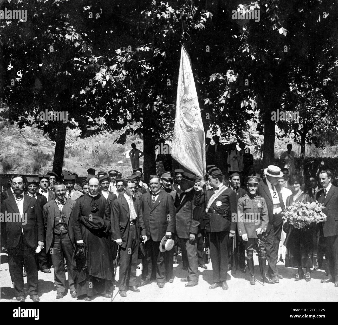 09/03/1918. Barcelona. Blessing of a Flag. The flag of the Somaten of ...