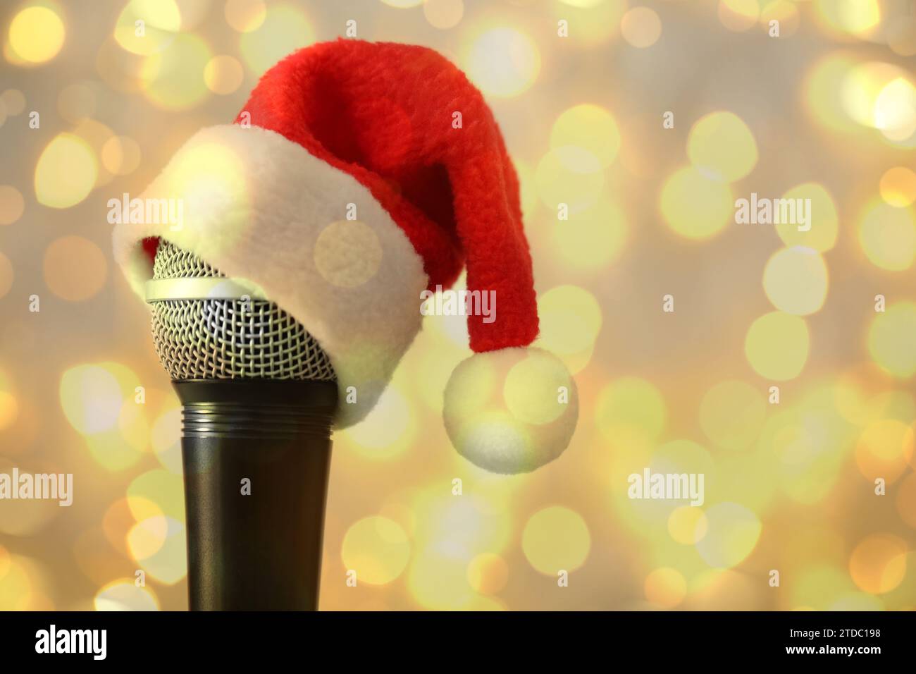 Classical music 2021 december hi-res stock photography and images - Alamy