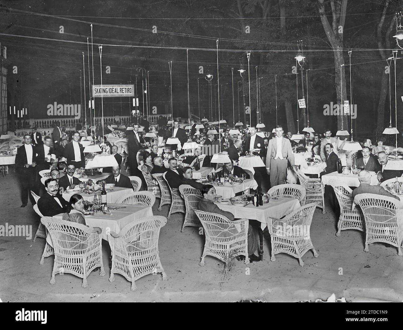 Madrid. 07/16/1914.Party in El Retiro Park. Credit: Album / Archivo ABC ...