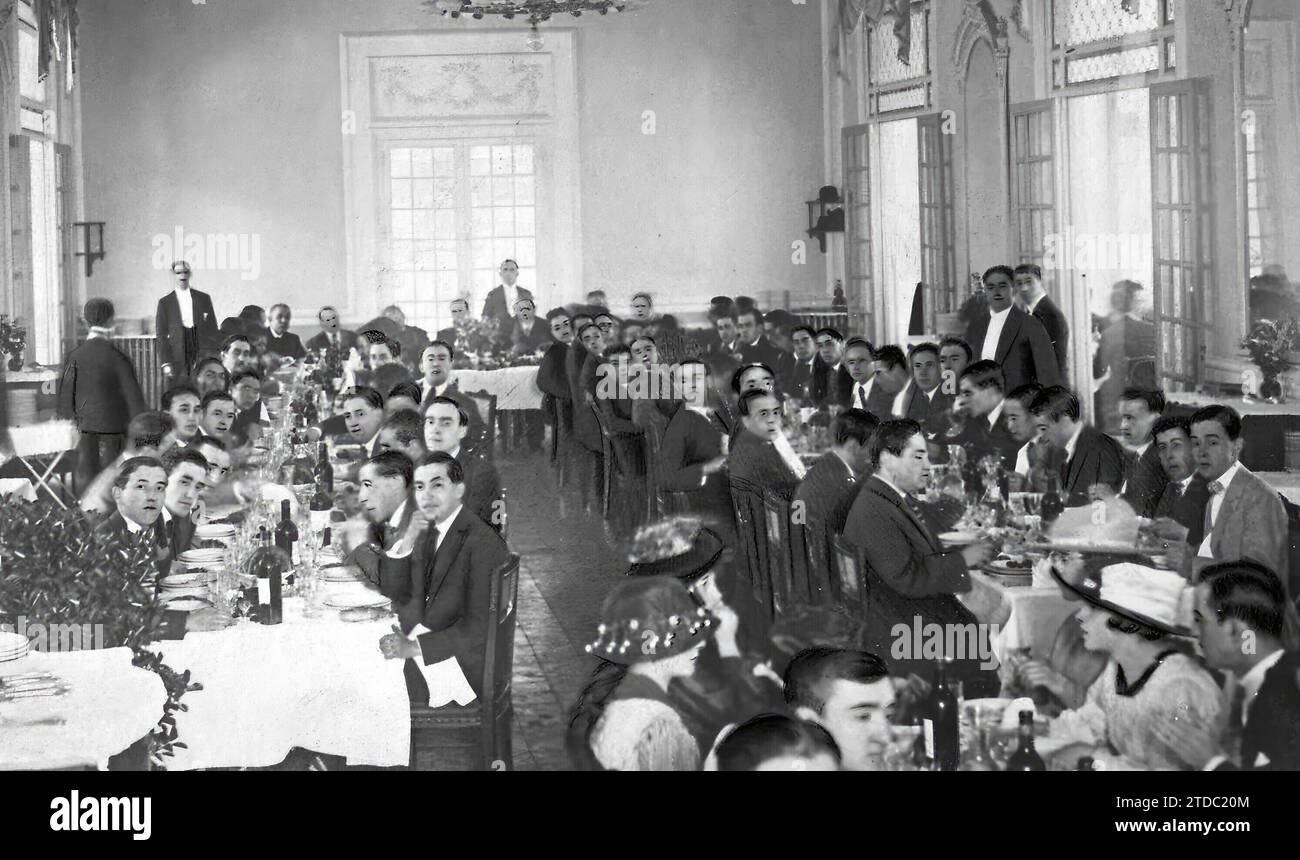 1918 restaurant hi-res stock photography and images - Alamy
