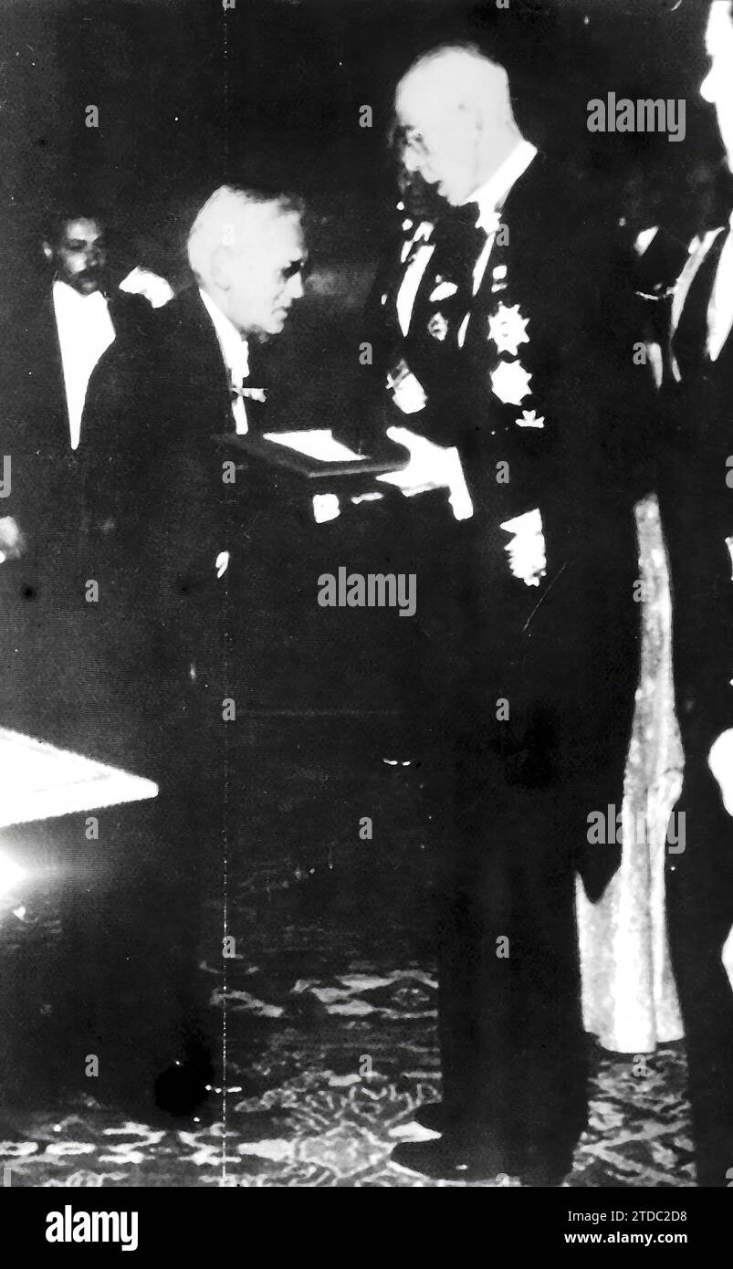 Sir alexander fleming hi-res stock photography and images - Alamy