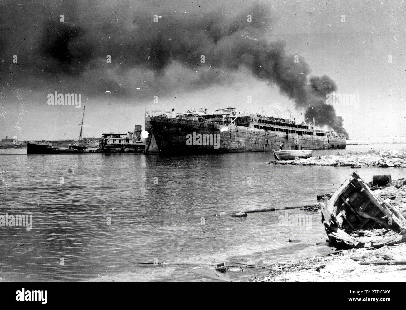 Tobruk (North Africa). June 1942. In Tobruk reconquered. In the port a ...