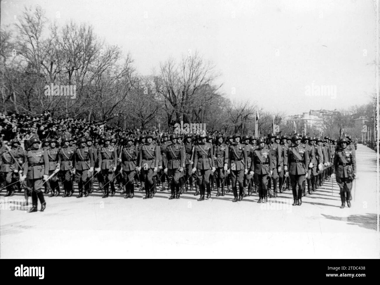 01/31/1942. Spanish infantry during the Victory parade. Credit: Album ...