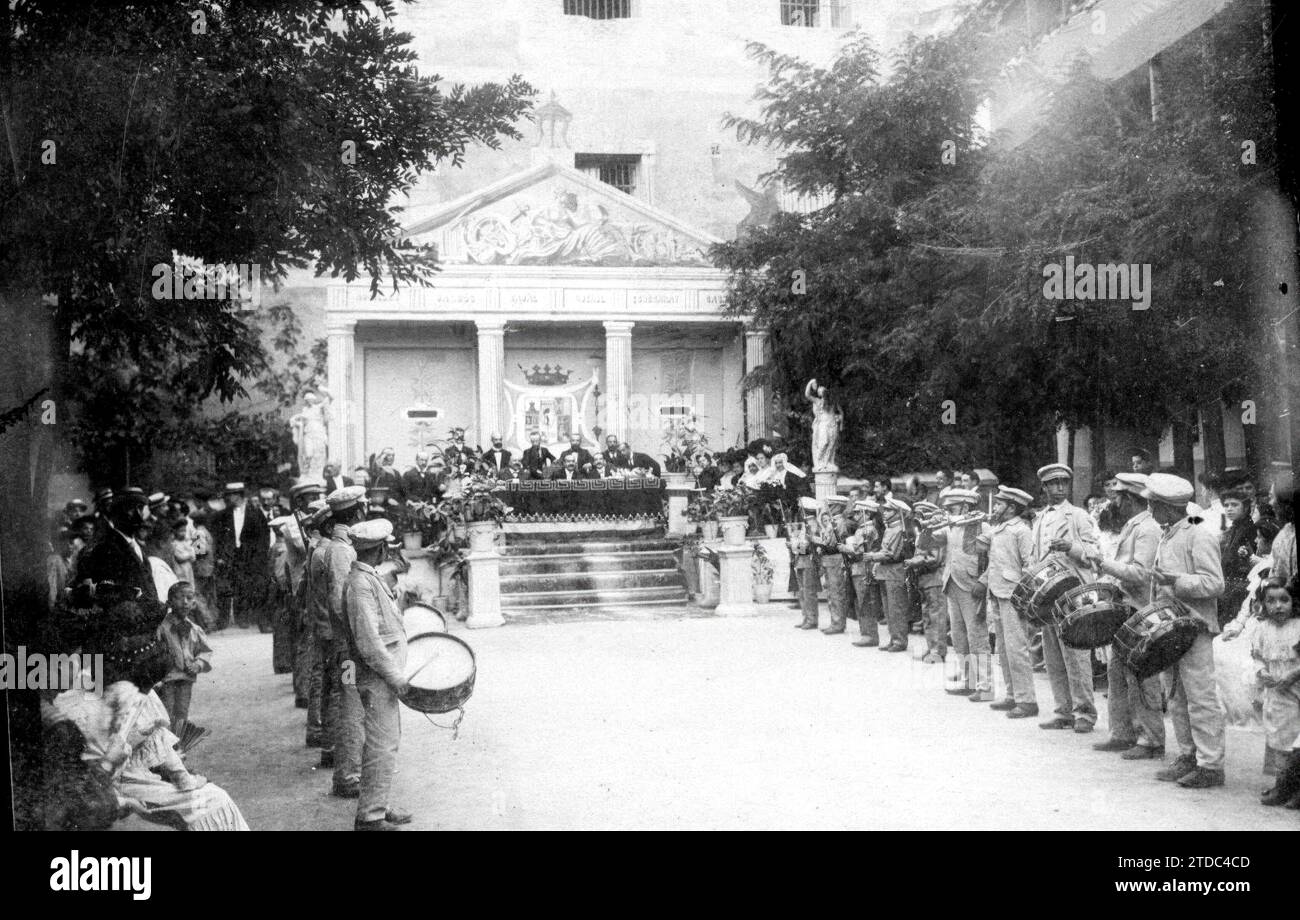 28 1905 Black and White Stock Photos & Images - Alamy